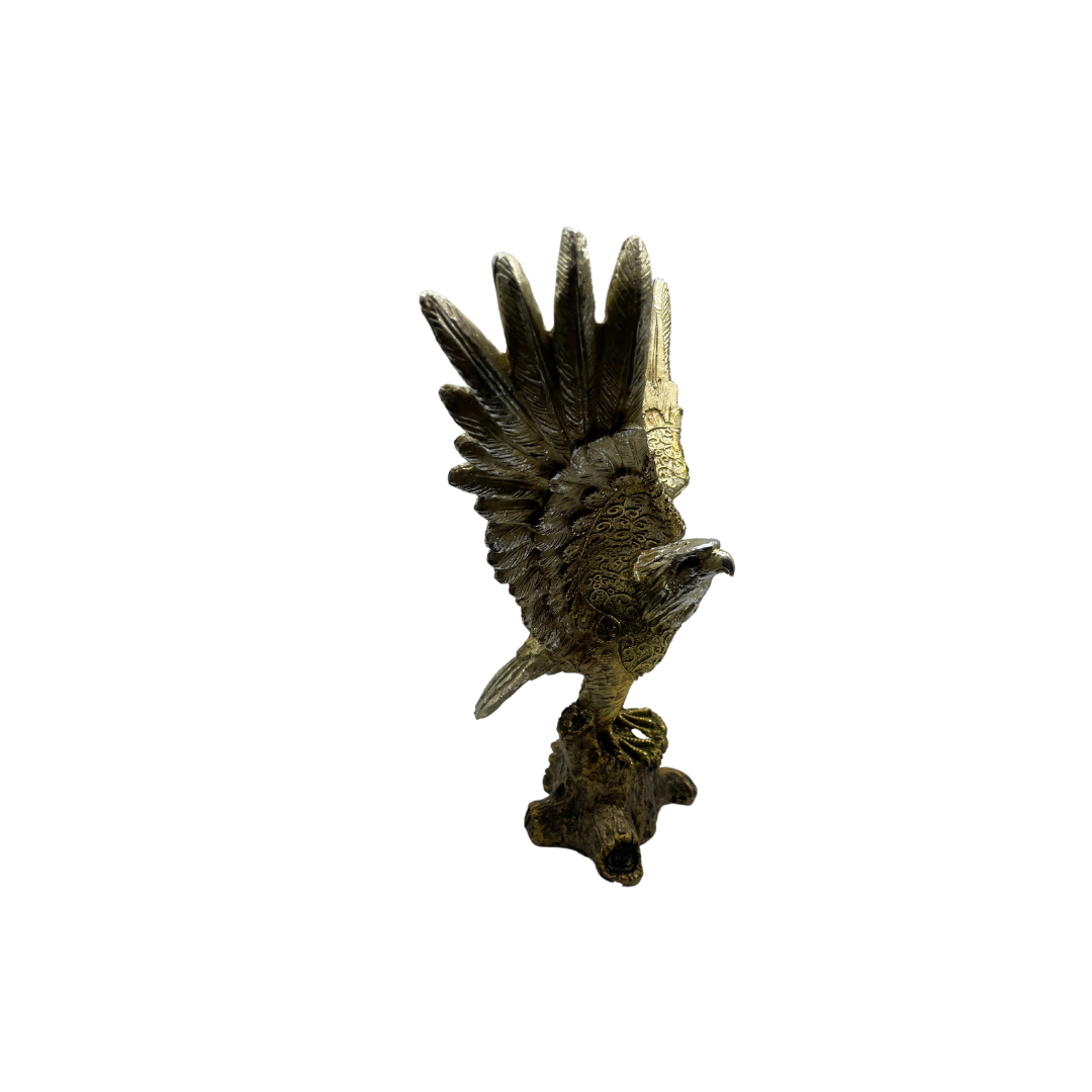 Golden Eagle Statue / Estatua De Aguila Dorada